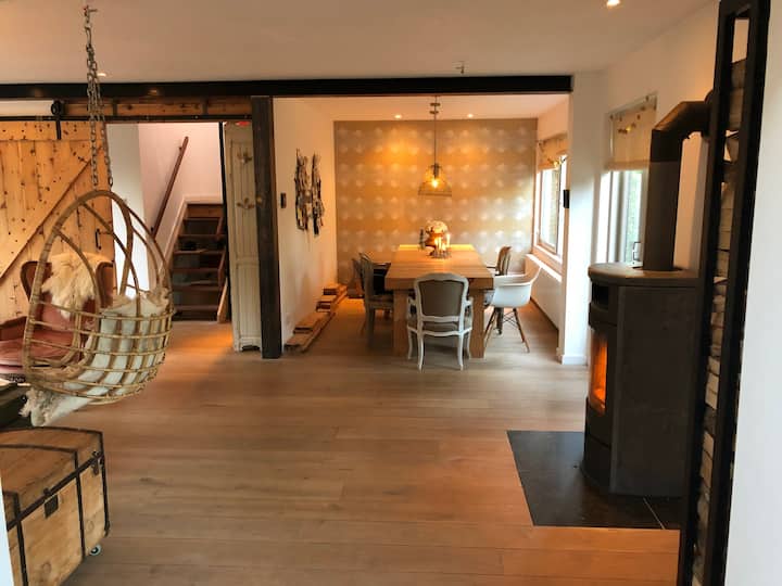 ‘Bosuil’ Lovely Holiday Home In Bergen Beach Town - 卑爾根