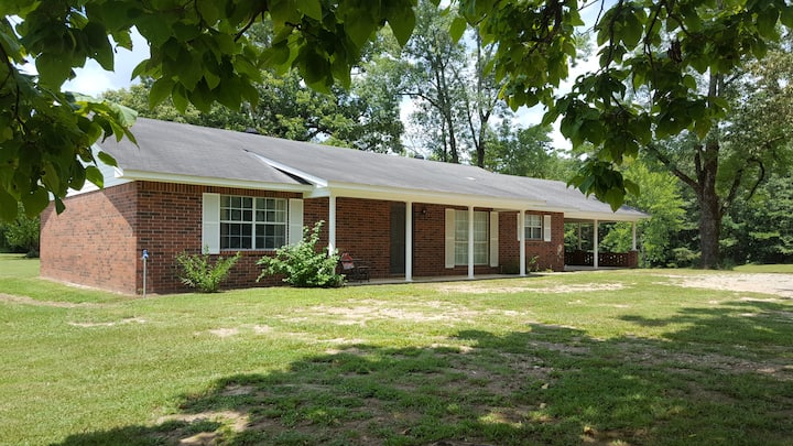 Close To The Lake, River, Trails, Mines, And Town. - Arkansas