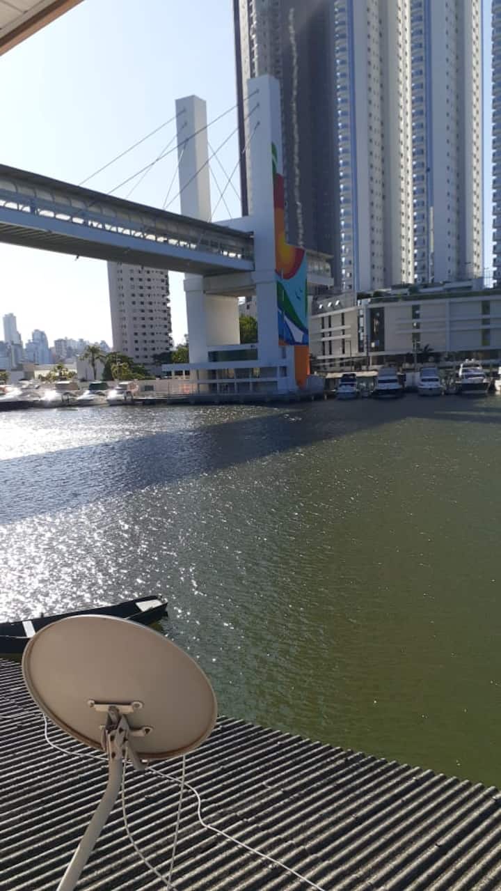 Casa Com Linda Vista. - Balneário Camboriú