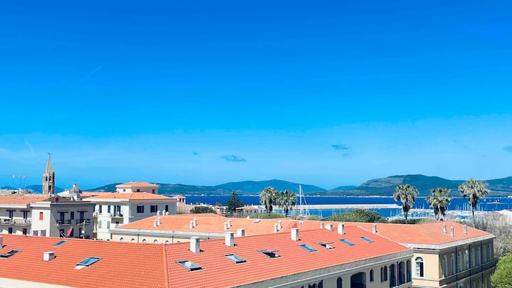 Attico Centralissimo Vista Mare. Garage Privato - Alghero