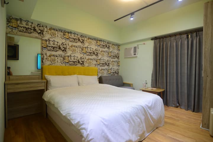 小茹的窩,花蓮車站前全新精品渡假宅(24小時管理,有電梯,附私人停車位,可攜帶寵物) - 화롄 시