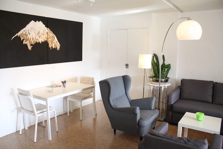 City Centre Apartment At La Nogalera, Fast Wi-fi - Torremolinos
