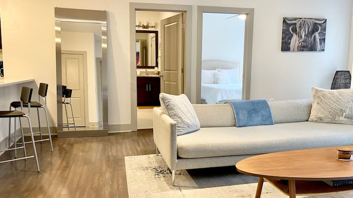Home Away From Home | Luxury Apt | Tyson’s Corner - Fairfax, VA