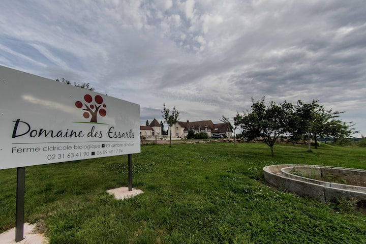 4  Chambres Spacieuses Avec Vue à La Ferme Bio - Lisieux