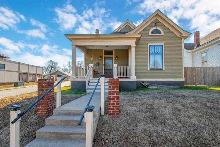 Van Frank Cottage - Little Rock, AR