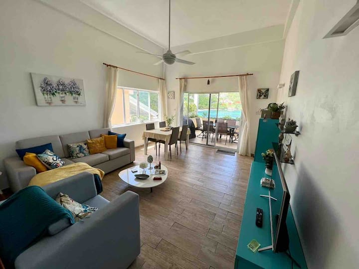 Lime Place, Morne Rouge St George - Stunning View - Granada