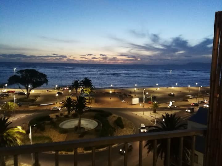 Strand Beach Apartment - Somerset West