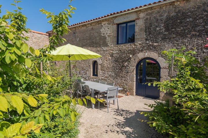 Gîte "Le Grand Logis" 2,5 Km à Vélo Du Puy Du Fou - Les Epesses
