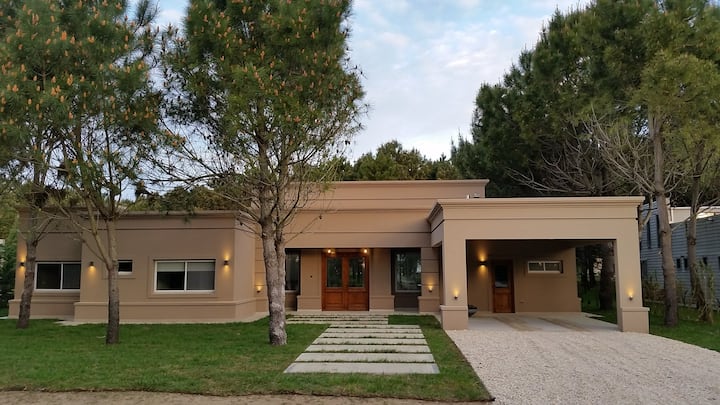 Pinamar  La Herradura Barrio Cerrado 8/9 Personas - Pinamar