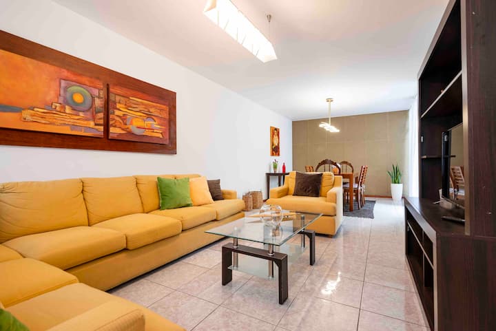 Casa En Zona Privada - Arequipa
