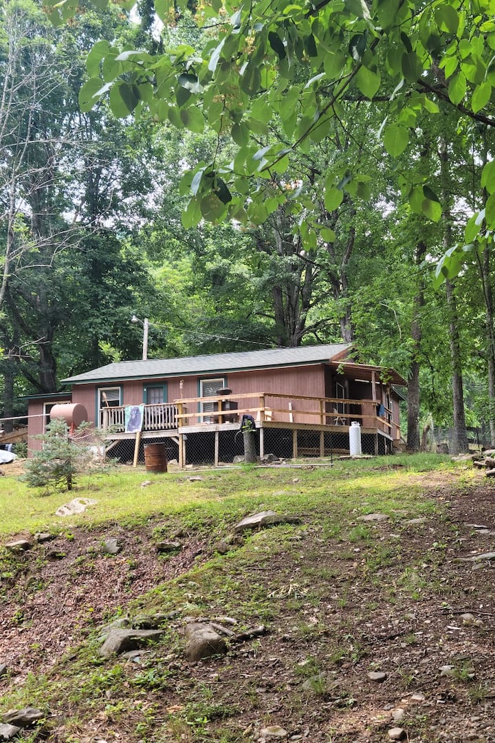 Rustic Country Cottage - Maggie Valley, NC