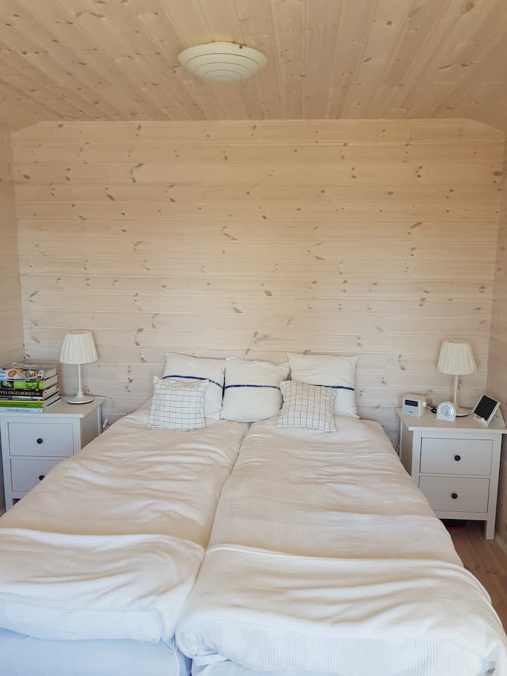 2 Stugor Med Stor Altan Och Underbar Utsikt. - Norrtälje