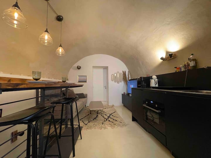 Appartement En Pierre Dans Le Cœur De Montpellier - Montpellier