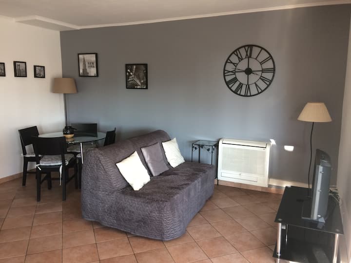 T3 Au Cœur De Juan Les Pins Avec Garage Fermé - Antibes