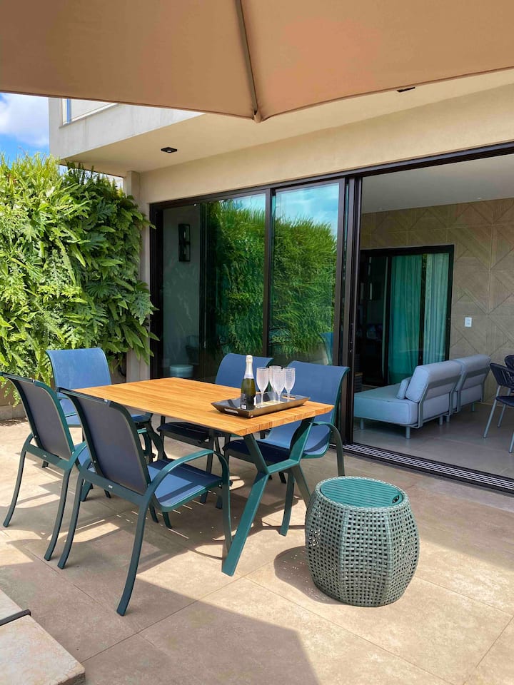 Linda Casa Com Vista Incrível E óTima Localização! - Brotas