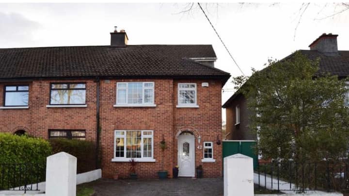 Stunning 4 Bed Family Home Near Clontarf Coast - Dublin