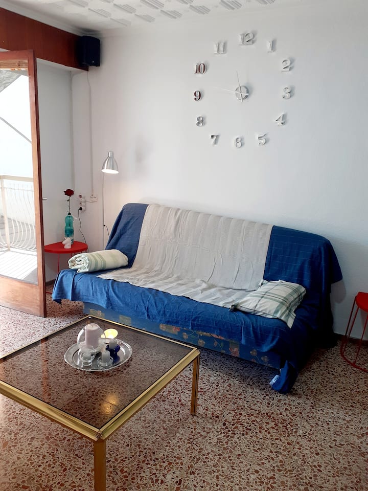 Habitación Con Balcón, Privada. - Santa Pola