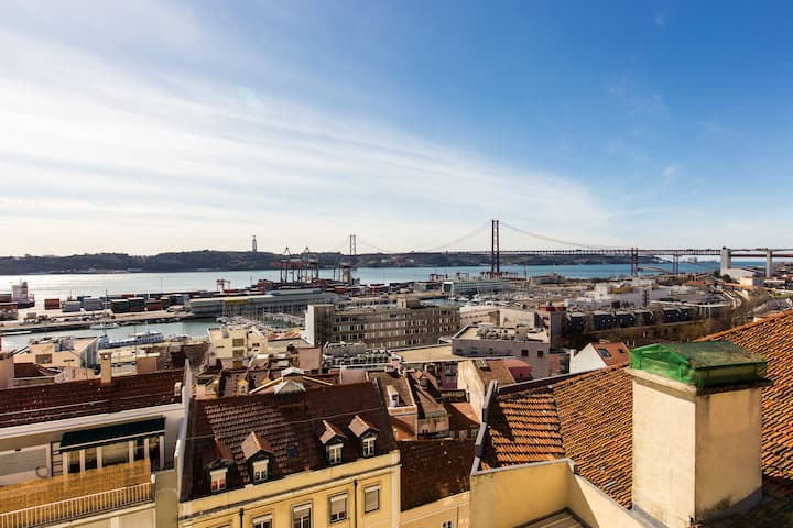 Lapa Charming Riverview Apartment - Amadora