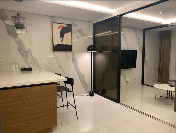 서초구 최고 럭셔리 레지던스 - Seoul