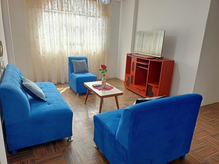 Departamento En El Cercado, En Plena Avenida Pinto - Tacna