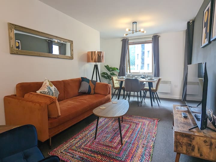 Beautiful Modern City Apartment With Free Parking - Coventry