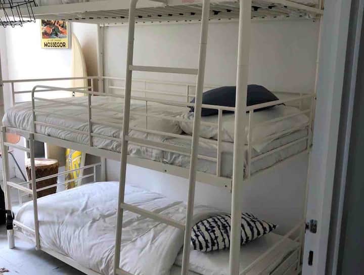 Surf Hostel Hossegor - Bed In Belharra Room - Hossegor