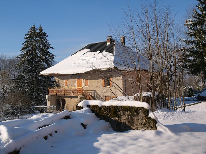 Gîte Du Mont Chabert - Lescheraines