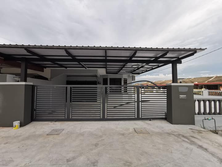 Sungai Siput - Corner House With 3bedroom - Sungai Siput