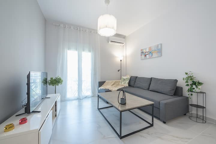 Convenient Apt Next To Metro 100 Meters, Quiet - Athènes