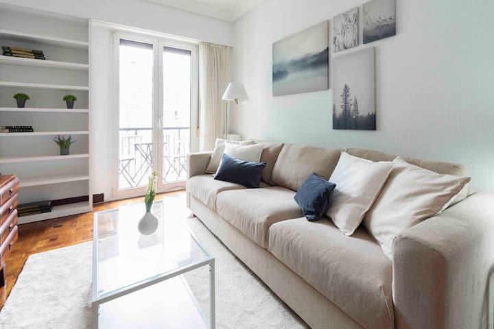 Acogedor Apartamento 3 Hab + Parking - San Sebastián