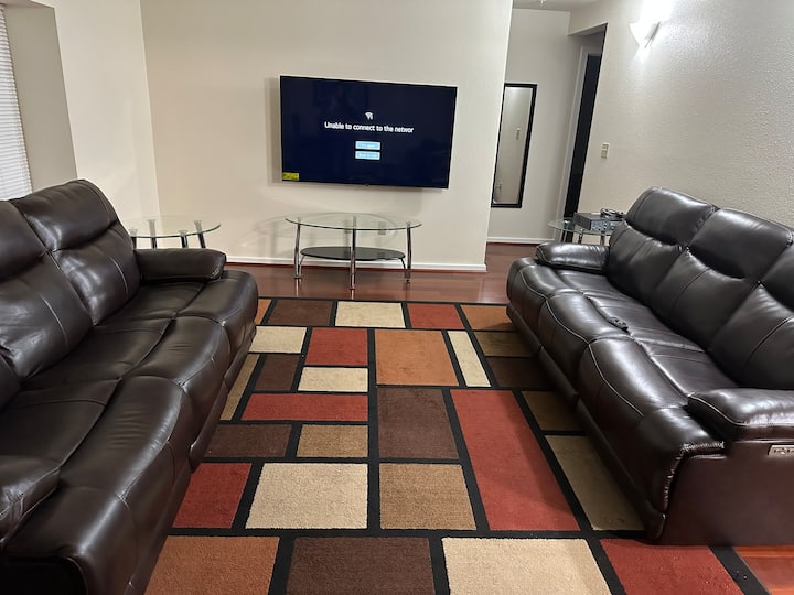 Luxurious 4 Bedroom Apartment Downtown Juneau - Juneau, AK