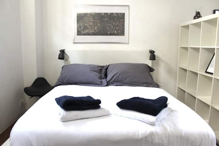 Buenas Noches - The Haven - Amsterdam