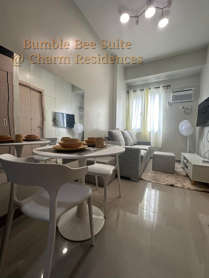 Charm Residences Cainta Staycation W Large Pools - Cainta