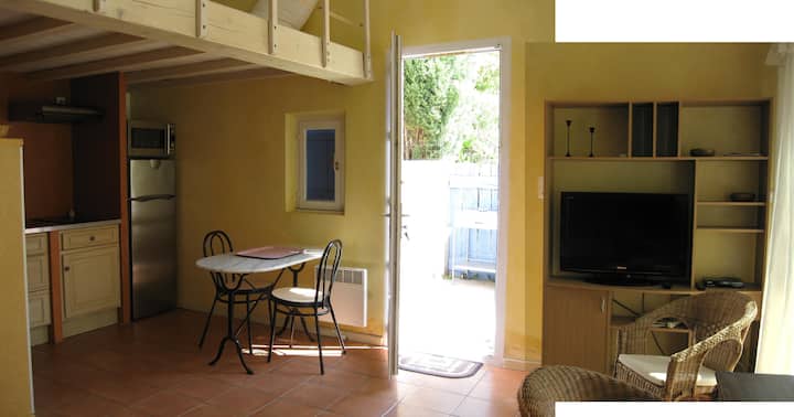 Studio Indépendant Rez-de-jardin - Fontvieille