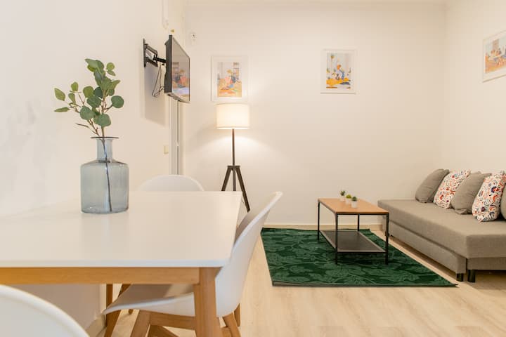 2-bedroom Apartment In Ciutat Vella - Barcelone