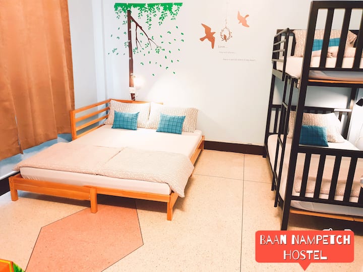 Baan Nampetch Hostel For 4 Guest. - Bangkok