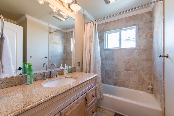 2 Guest Rooms Walkable To Santana Row - Cupertino, CA