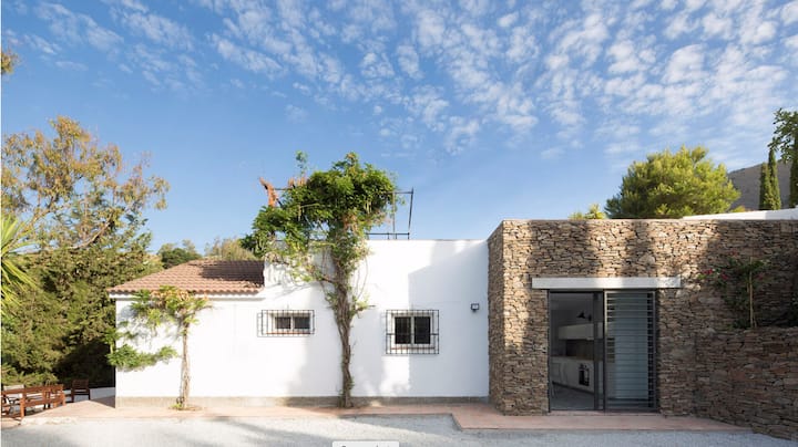 Secluded Designer Villa With Pool Terraces & Views - Cómpeta