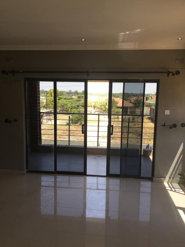 Immaculate Property 22 Bedroom 12 With En-suite - Harare