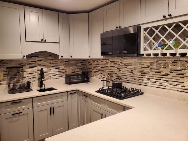 Two Bedroom Back Unit Apt Retreat Ncs/ Dt Raleigh - 羅裡