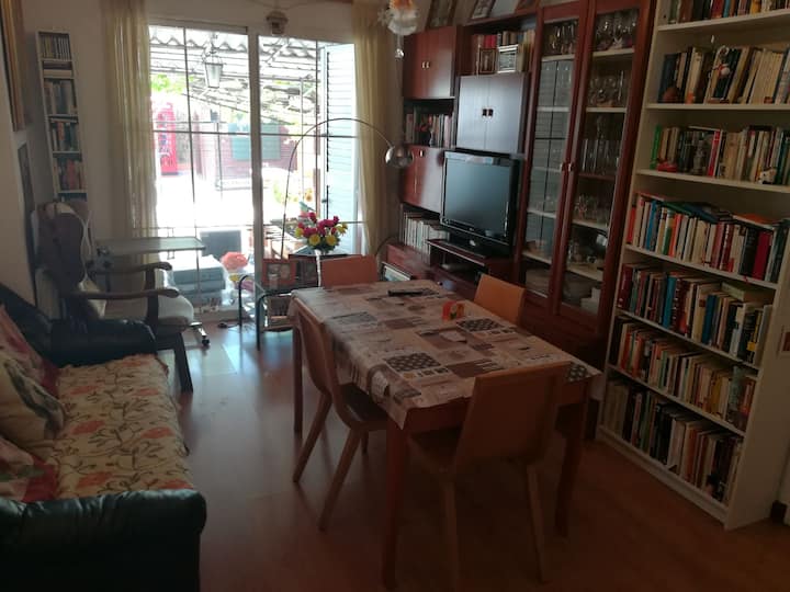 Tranquila Habitación Privada Casa Con Amplio Patio - Aranjuez