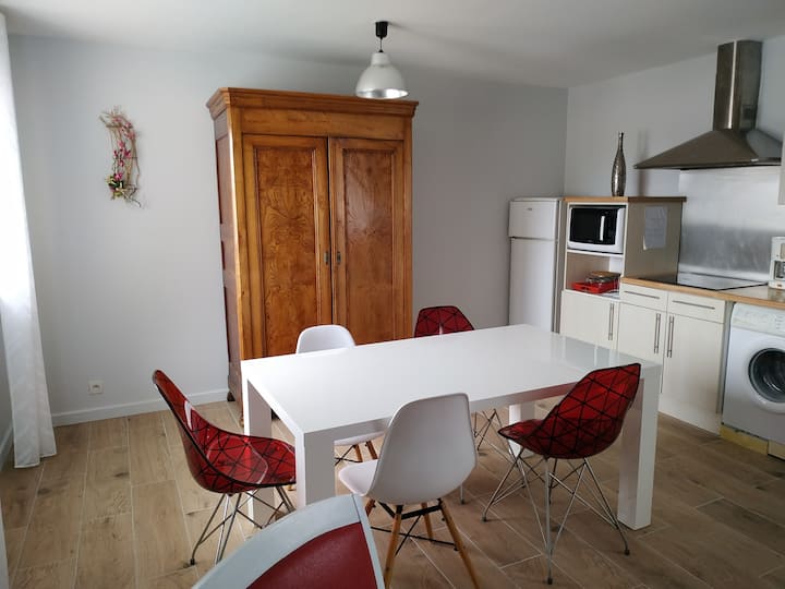 T2 Au Calme Dans Une Impasse - Ploemeur