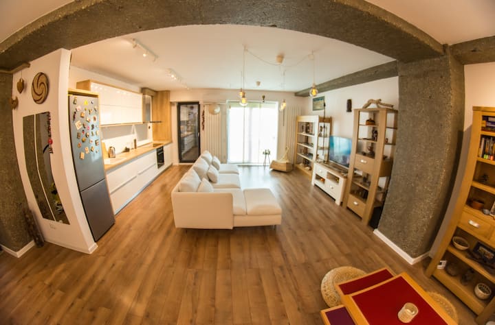 Hakuna Matata Appartment - Close To City Center - Bucarest