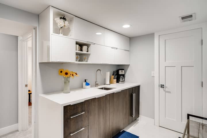 Family Friendly Guest Suite | Walk To Wash Park! - Denver, CO