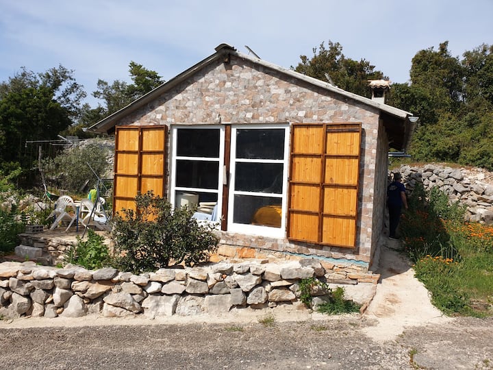 Small And Cozy House In Solitude Of Island Veli Iž - Kroatien