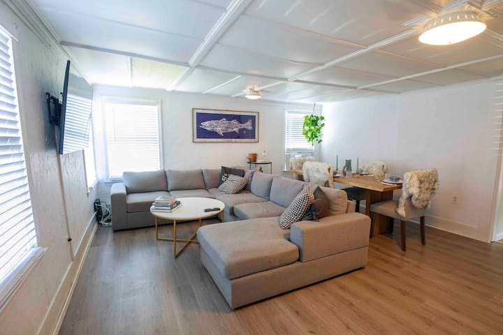 *Cozy 2 Bdrm Cottage (Pet Friendly)* - Newbury, MA