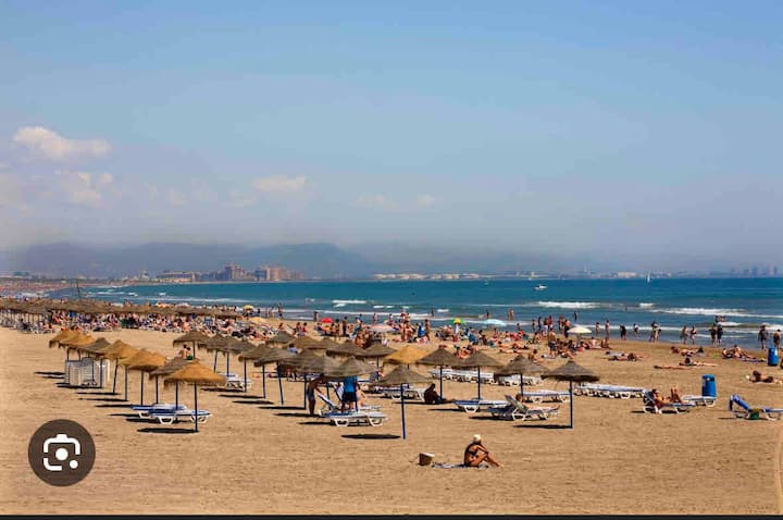 Comfortable Apartment Near Beach - Catarroja