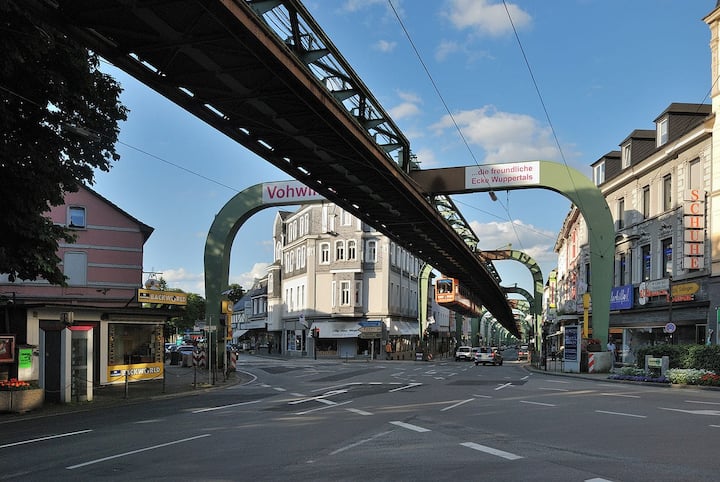 Apartment, Attraktiv Hell Mit Balkon Zentrale Lage - Wuppertal