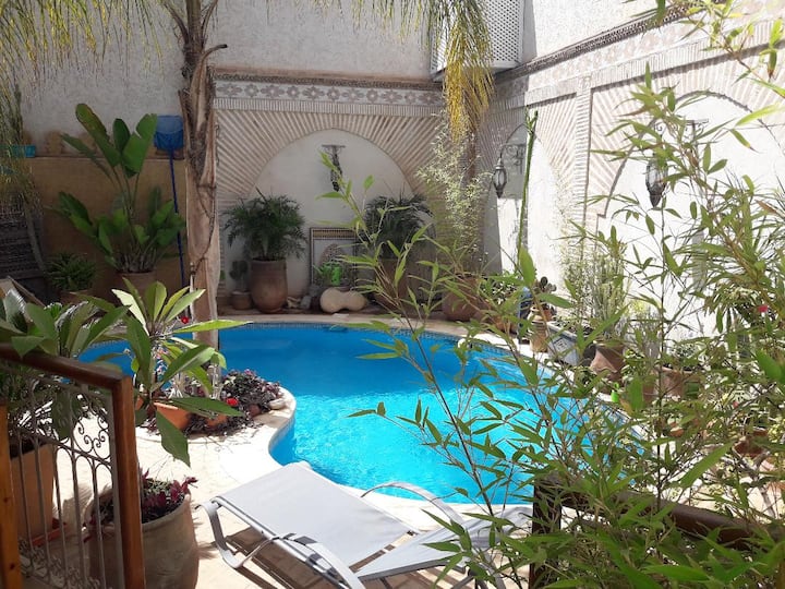 Magnifique Villa Avec Piscine Quartier Résidentiel - Agadir