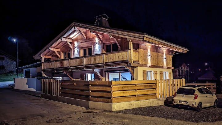 L'oursonne,
Luxueux Et Chaleureux Chalet Neuf - Vallorcine